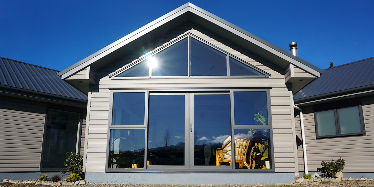 Vinyl Cladding New Zealand | Insulated Exterior House Cladding & Joinery